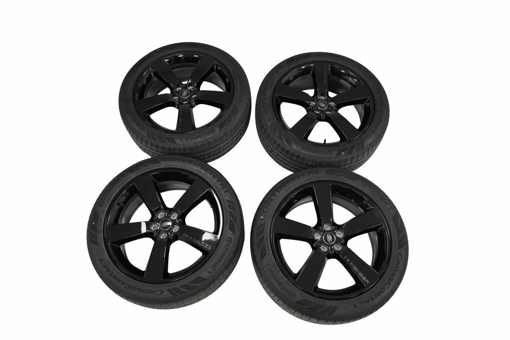 Land Rover Defender 22 inch Wheel Rims with Continental Tyres Black OEM ...